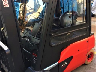 LINDE E20 386 - Bayrak Cabin and Glass Industry Flag Forklift Cabin ...