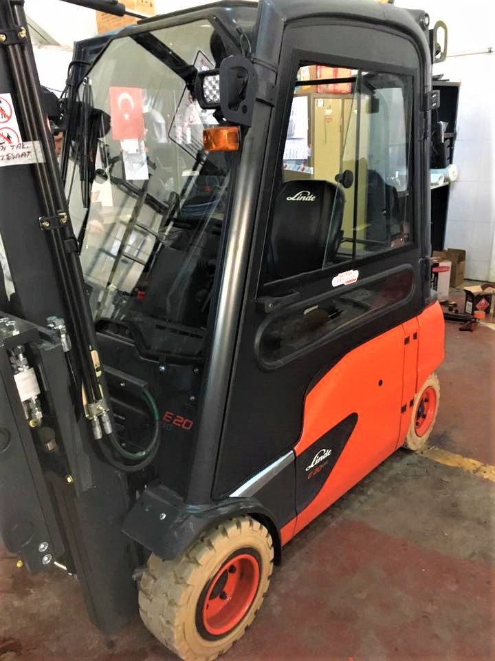 LINDE E20 386 - Bayrak Cabin and Glass Industry Flag Forklift Cabin ...