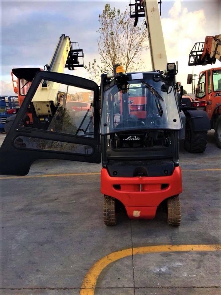 LINDE E20 386 - Bayrak Cabin and Glass Industry Flag Forklift Cabin ...